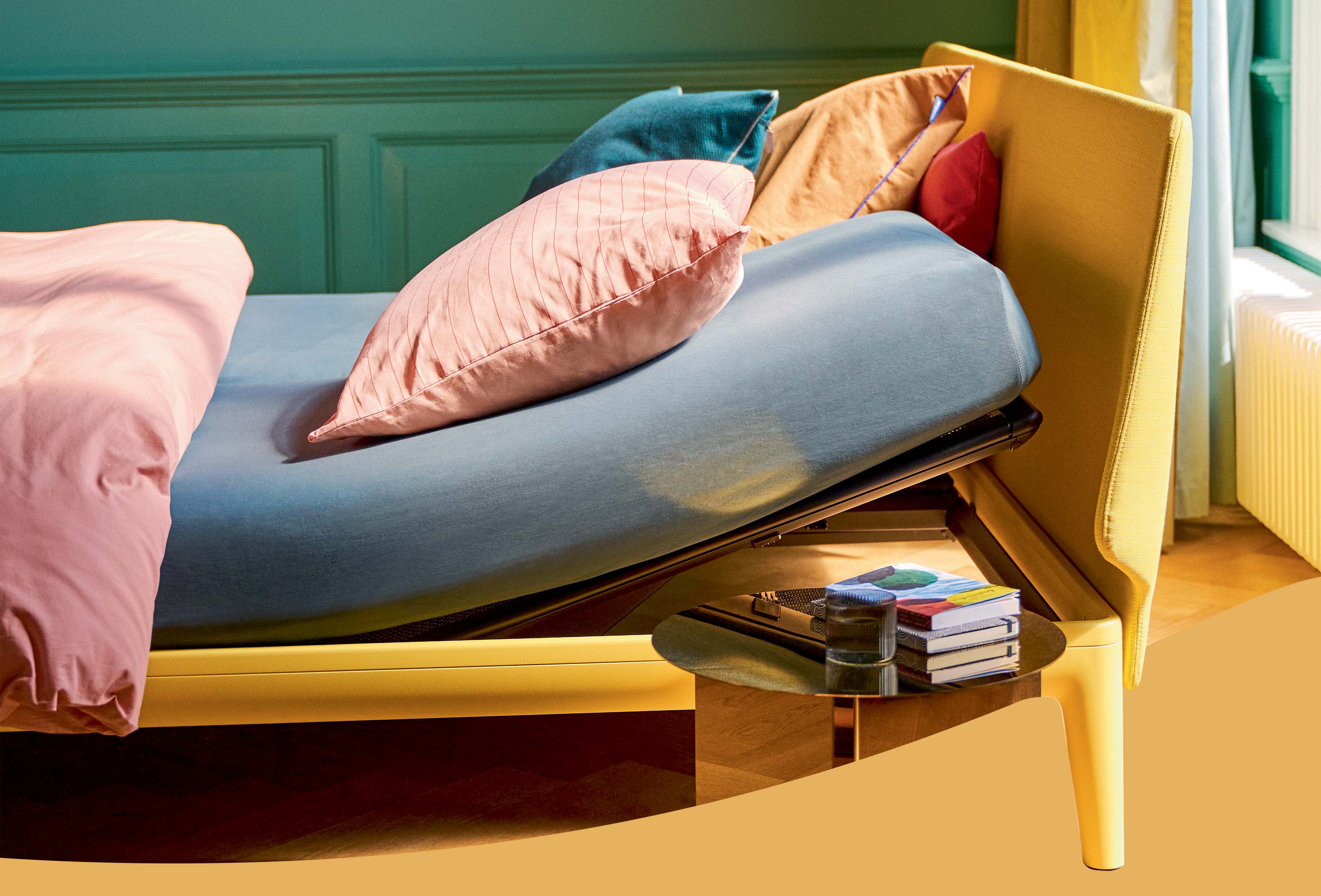 Essential bed is 10 years old: Auping celebrates with an iconic limited ...