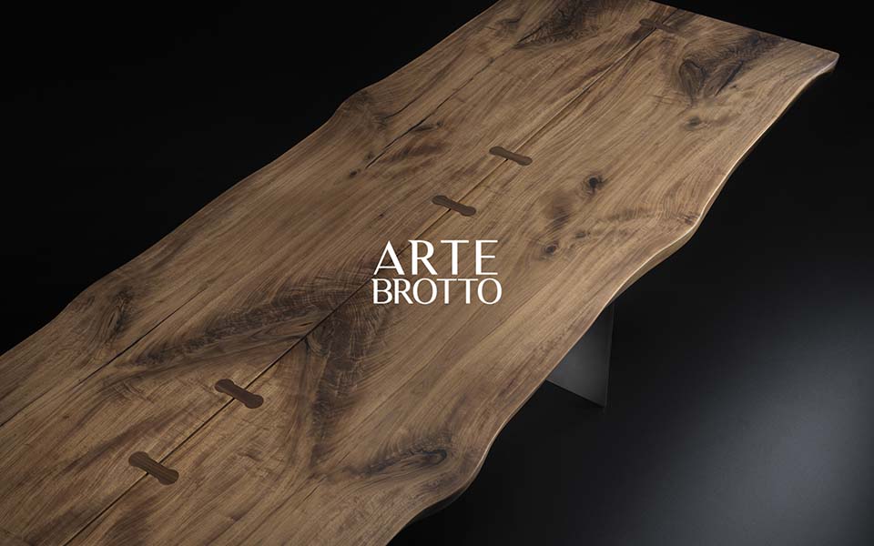 Arte Brotto Vero, the solid wood table. Each piece, a unique piece