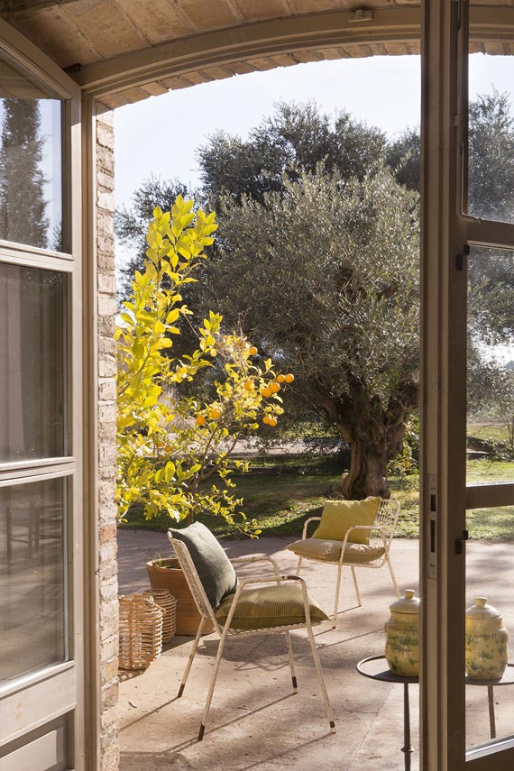 Sustainable in-outdoor fabrics in different textures and colors by Gancedo