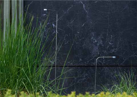 DOT: the hyper minimalistic outdoor lamp by Platek