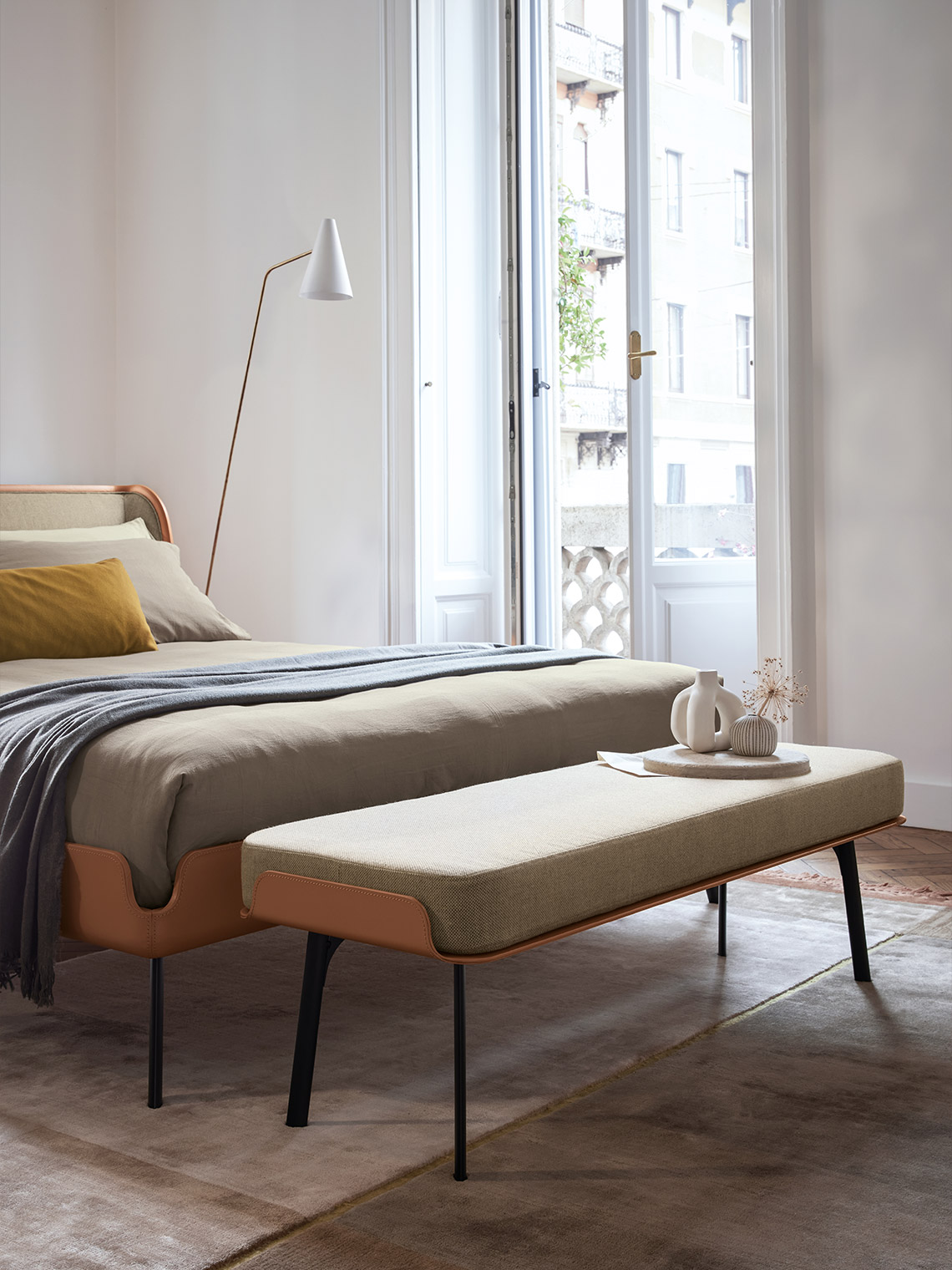 Gabri bed by Bolzan: classic in materials and finishes, contemporary in ...