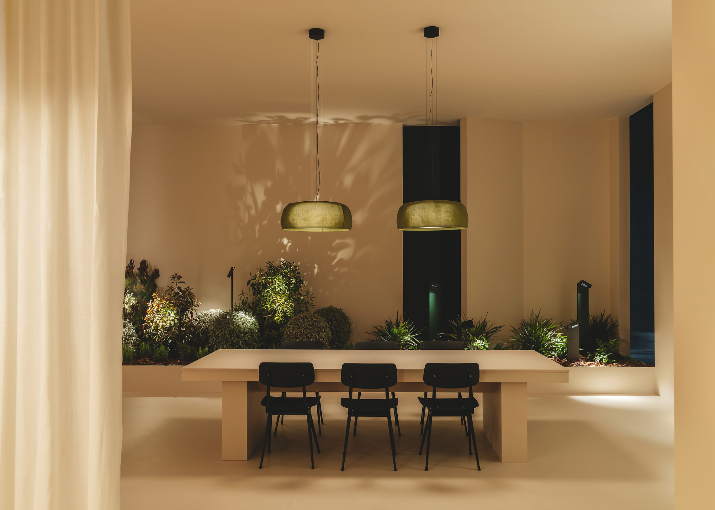 New LedsC4 lighting collections presented at Euroluce 2023