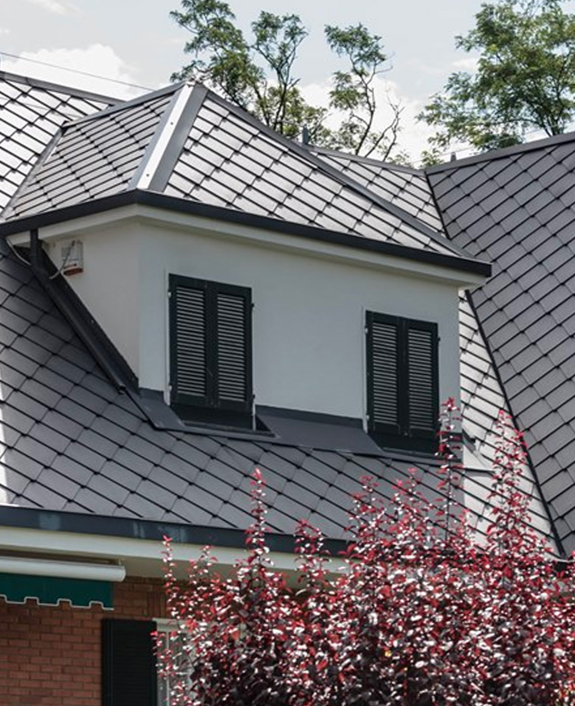 Ceramic slate roofing systems by Ardogres