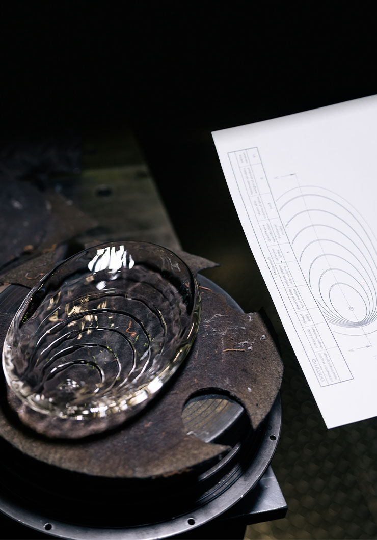 New collection Mussels: bright constellations with organic aesthetics