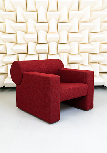 Seats made of sound-absorbing materials by Caimi