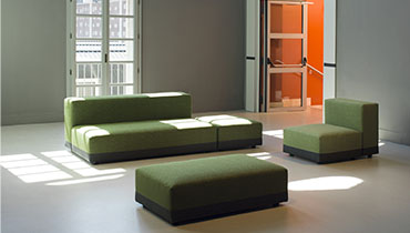 Seats made of sound-absorbing materials by Caimi