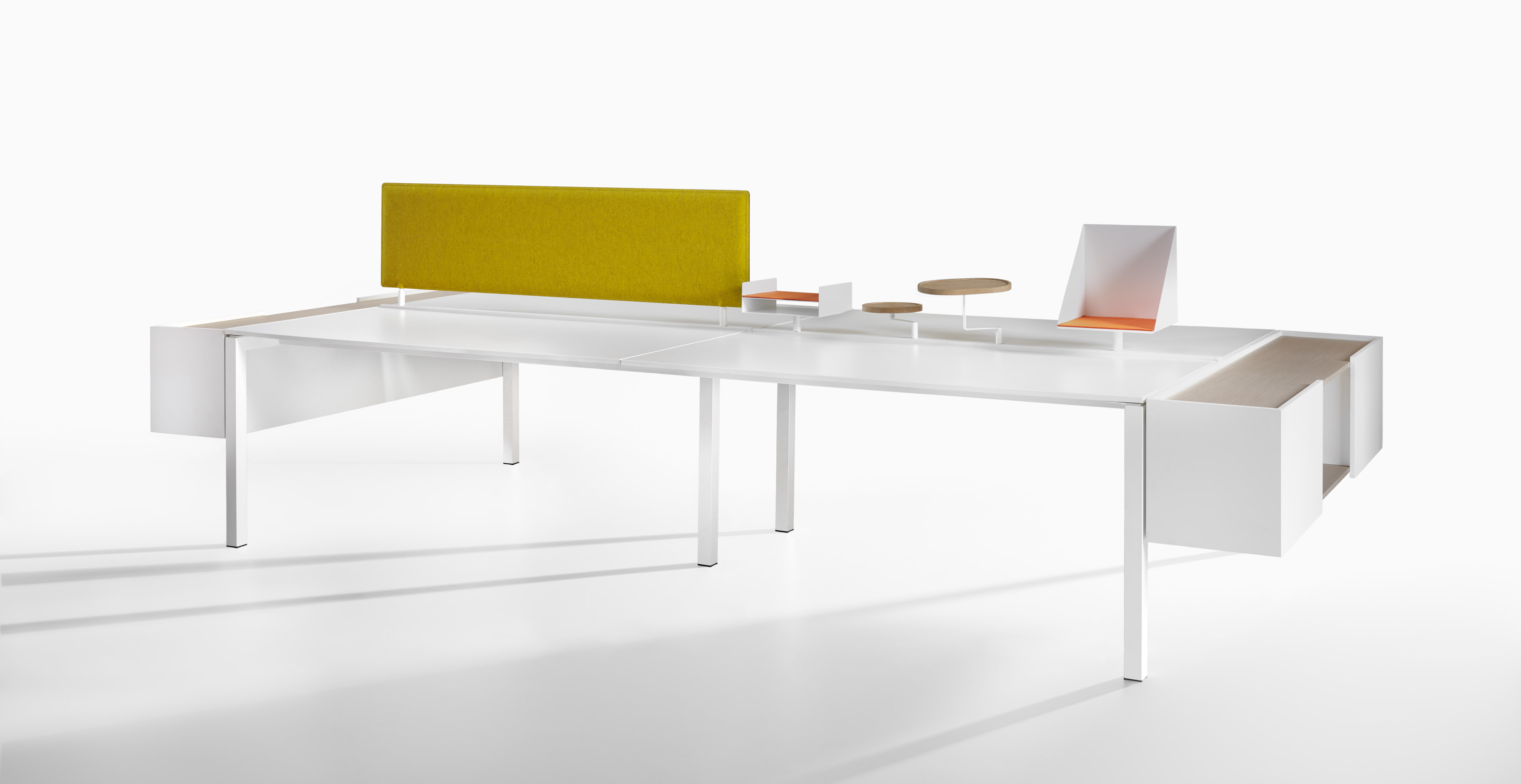 Innovative, functional and configurable desks and bench systems by IOC Projects Partners
