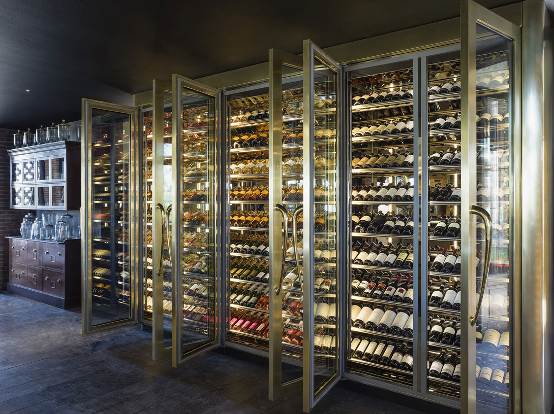 Prisma. Entirely customised wine displays: functional and high-quality ...