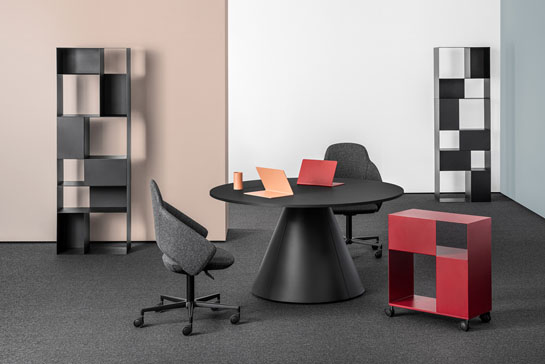 Mara tables, chairs and modular accessories for all uses