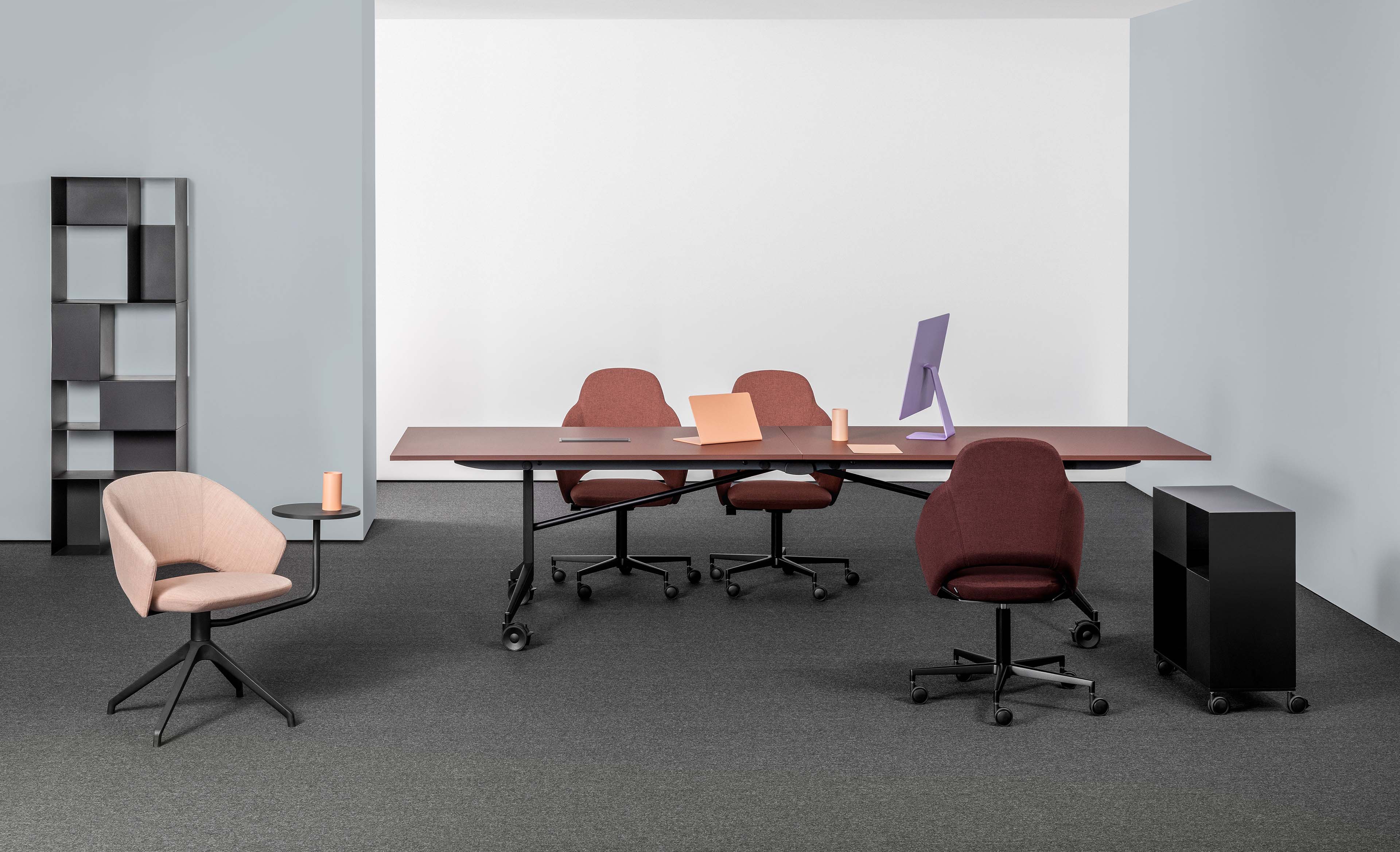 Mara tables, chairs and modular accessories for all uses