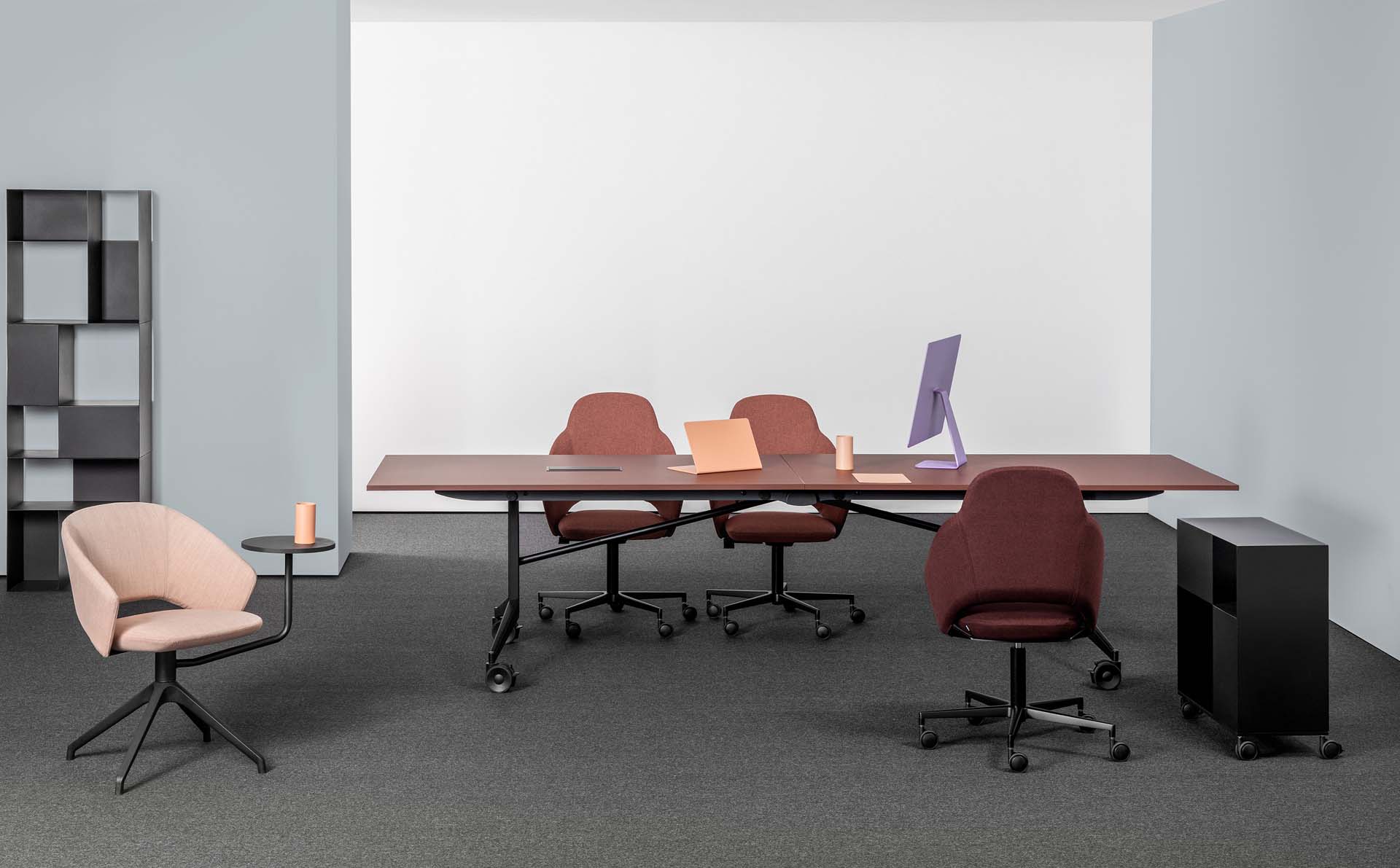 Mara tables, chairs and modular accessories for all uses