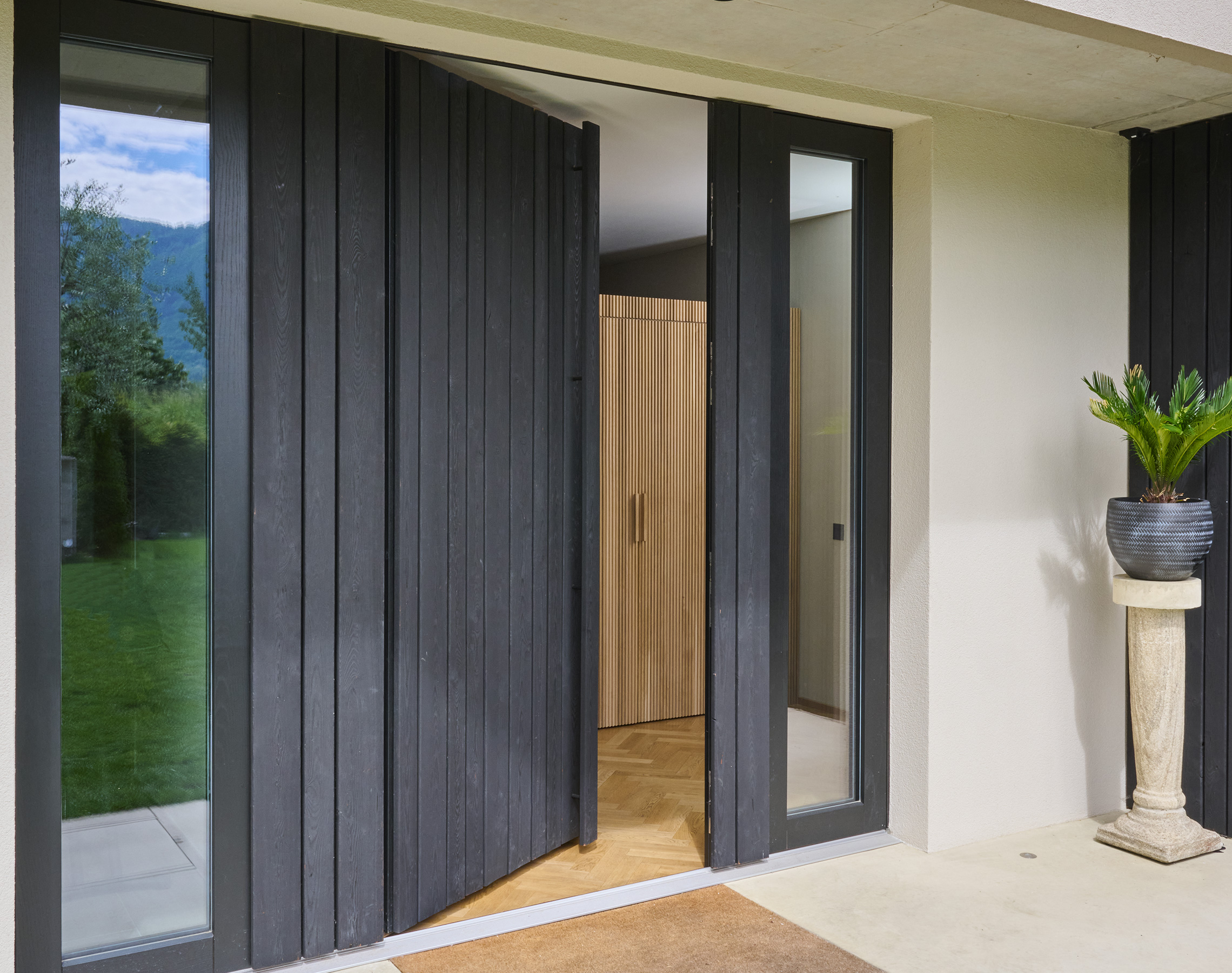 Burnt wood cladding, environmentally sustainable and durable: Ardes ...
