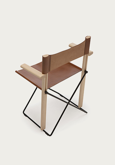 Bacchette, a reinterpretation of the safari chair and director's chair ...
