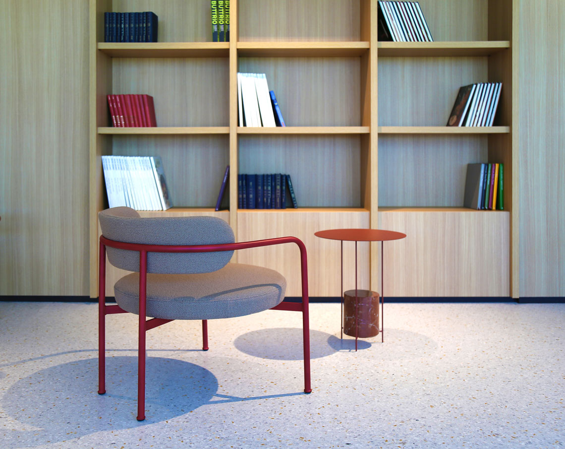 New Giotto Lounge by JOB'S: wide and enveloping armchair
