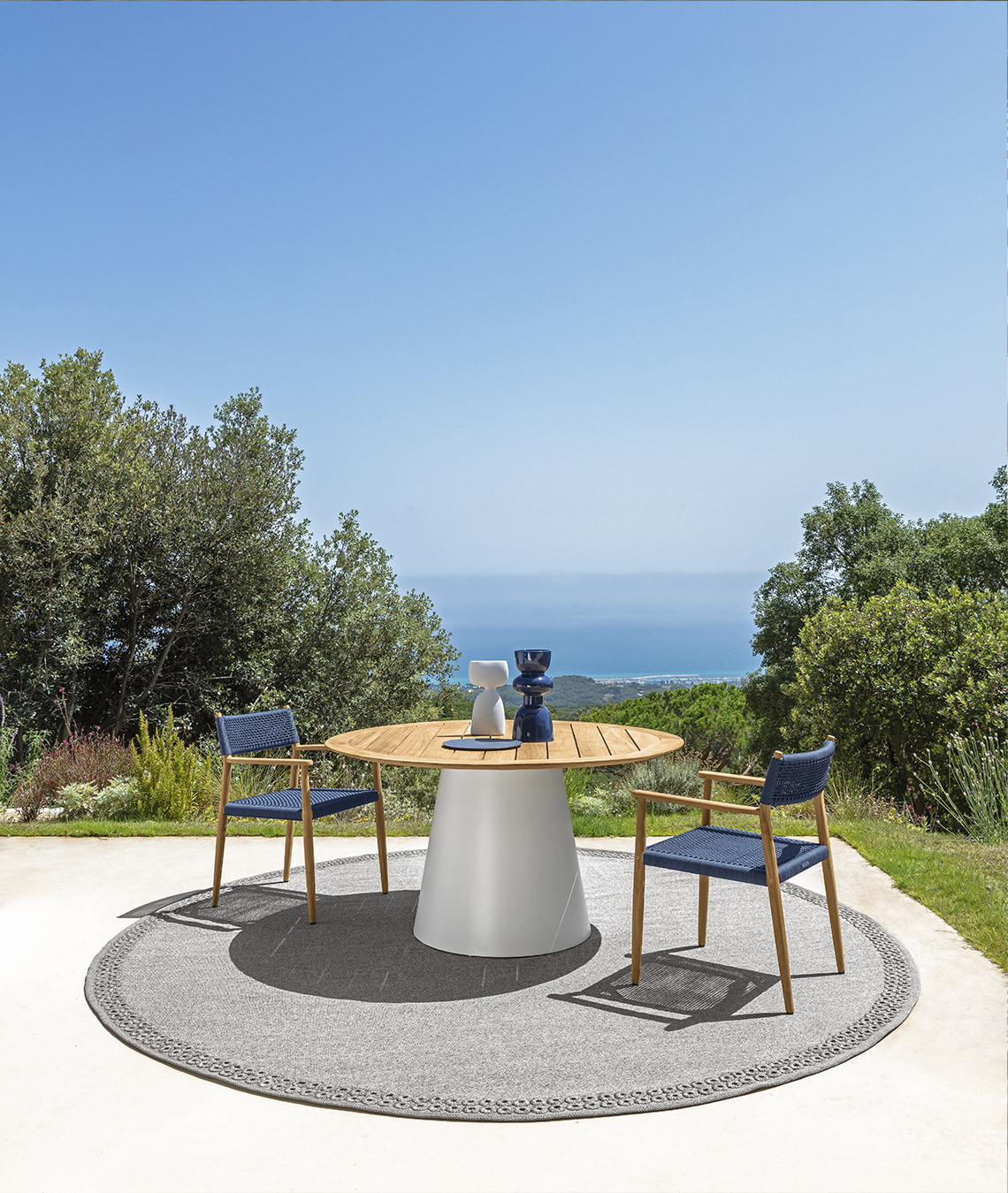Talenti outdoor furniture: interpreting the essence of wood