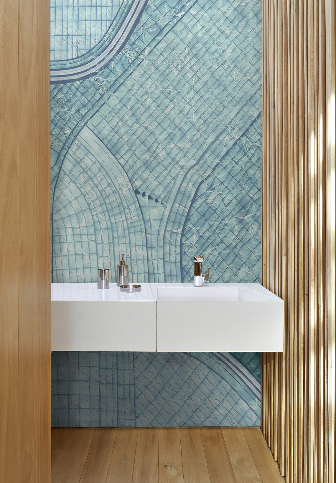 Waterproof wallpaper for bathroom: WET System by Wall&decò