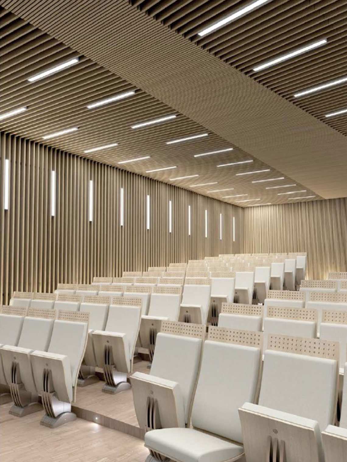 LedsC4, the solution for good lighting: download the new catalogues