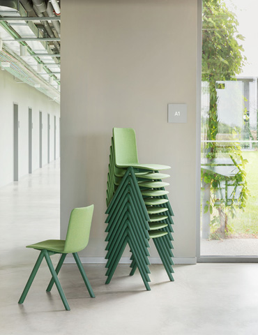 The perfect union between lightness and functionality: Stack chair by Midj