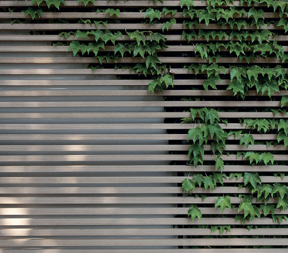 Tailor-made wooden sunshades Made in Italy by Woodn Greenwood