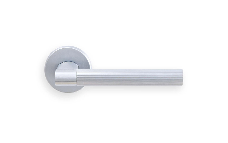Hey brass handles: the new sophisticated and eclectic collection by Manital