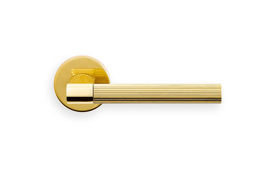 Hey brass handles: the new sophisticated and eclectic collection by Manital