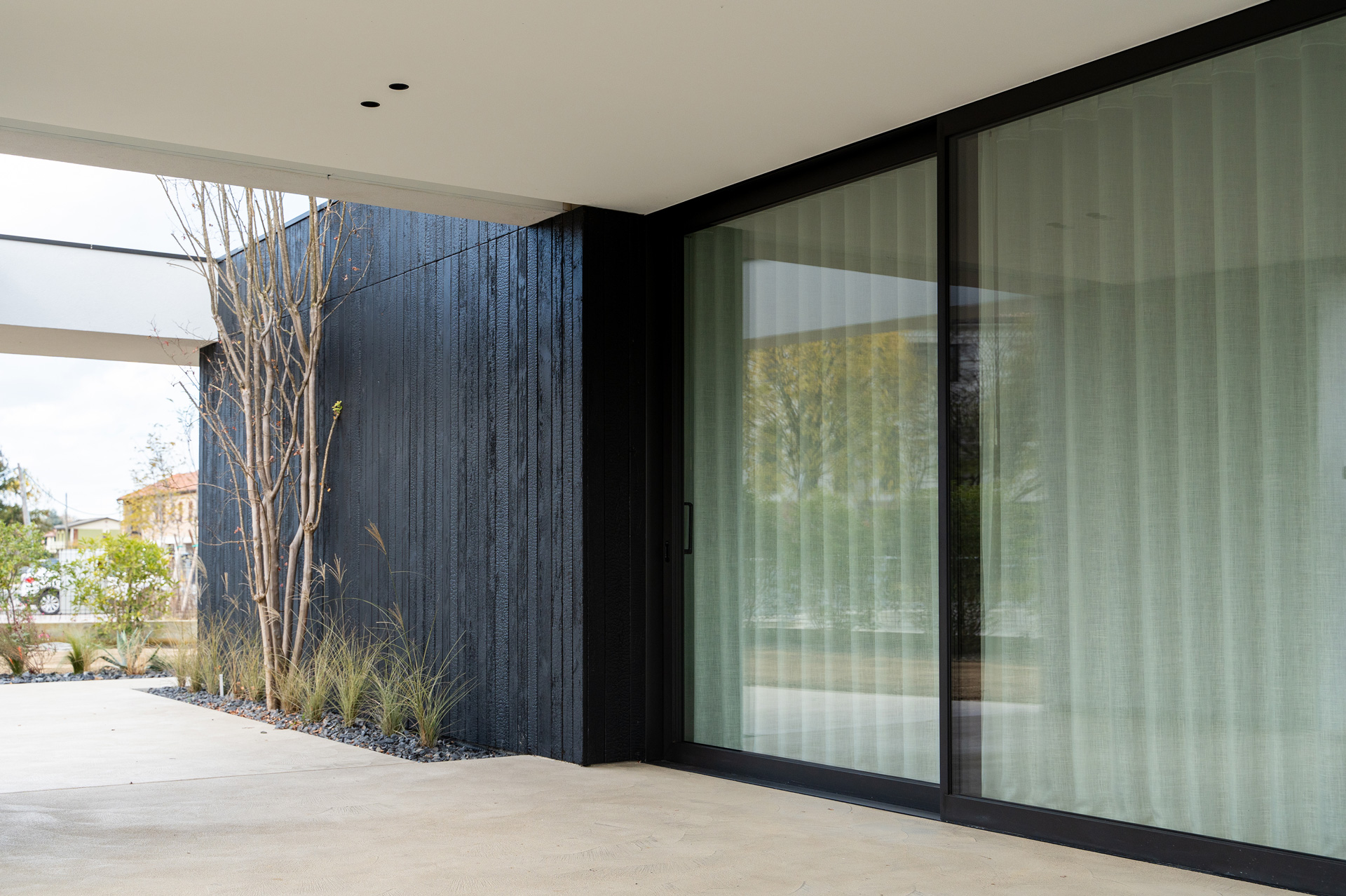 Ardes Dry Aurea hi-tech by Sapiens: Larch coating for interiors