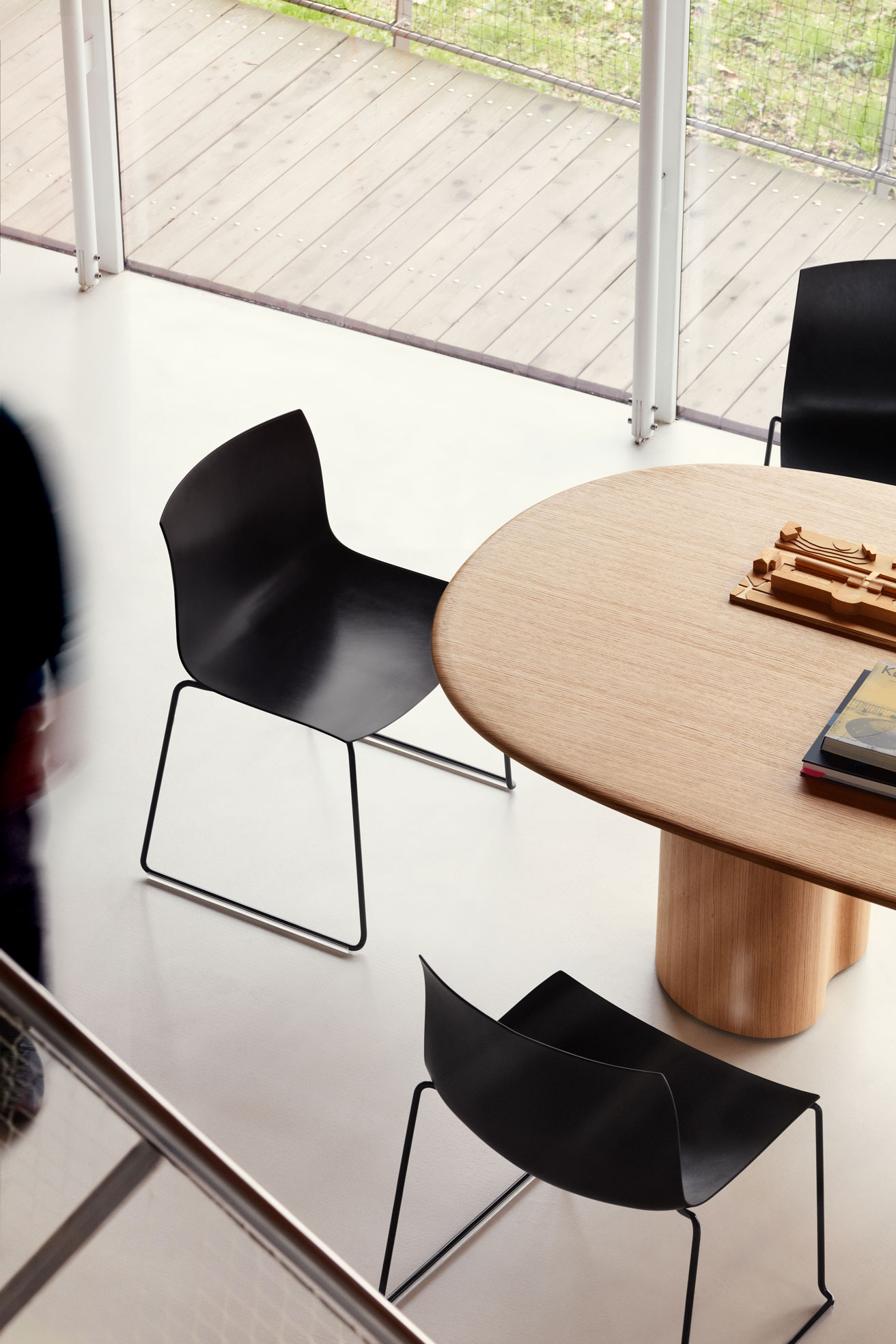 Arper presenta Catifa Carta, ridefinendo la bellezza: Scarica i cataloghi delle novità 2024