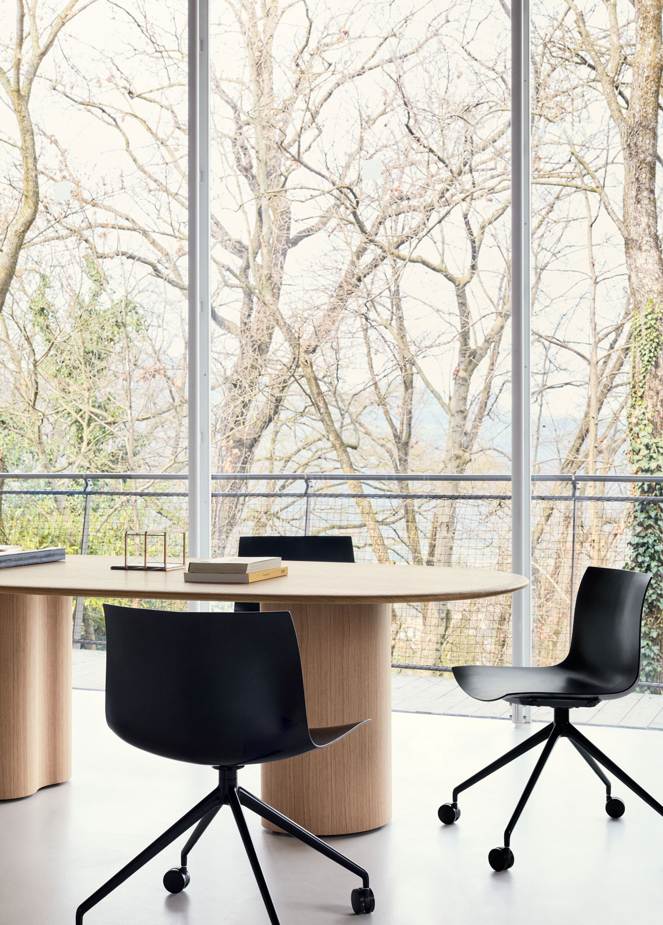 Introducing the new 2024 Arper collection: download the catalogs