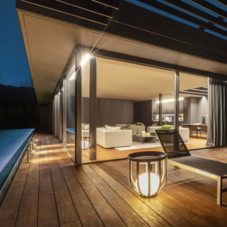 [⤓ Catalogue] Discover Estiluz outdoor lighting collections