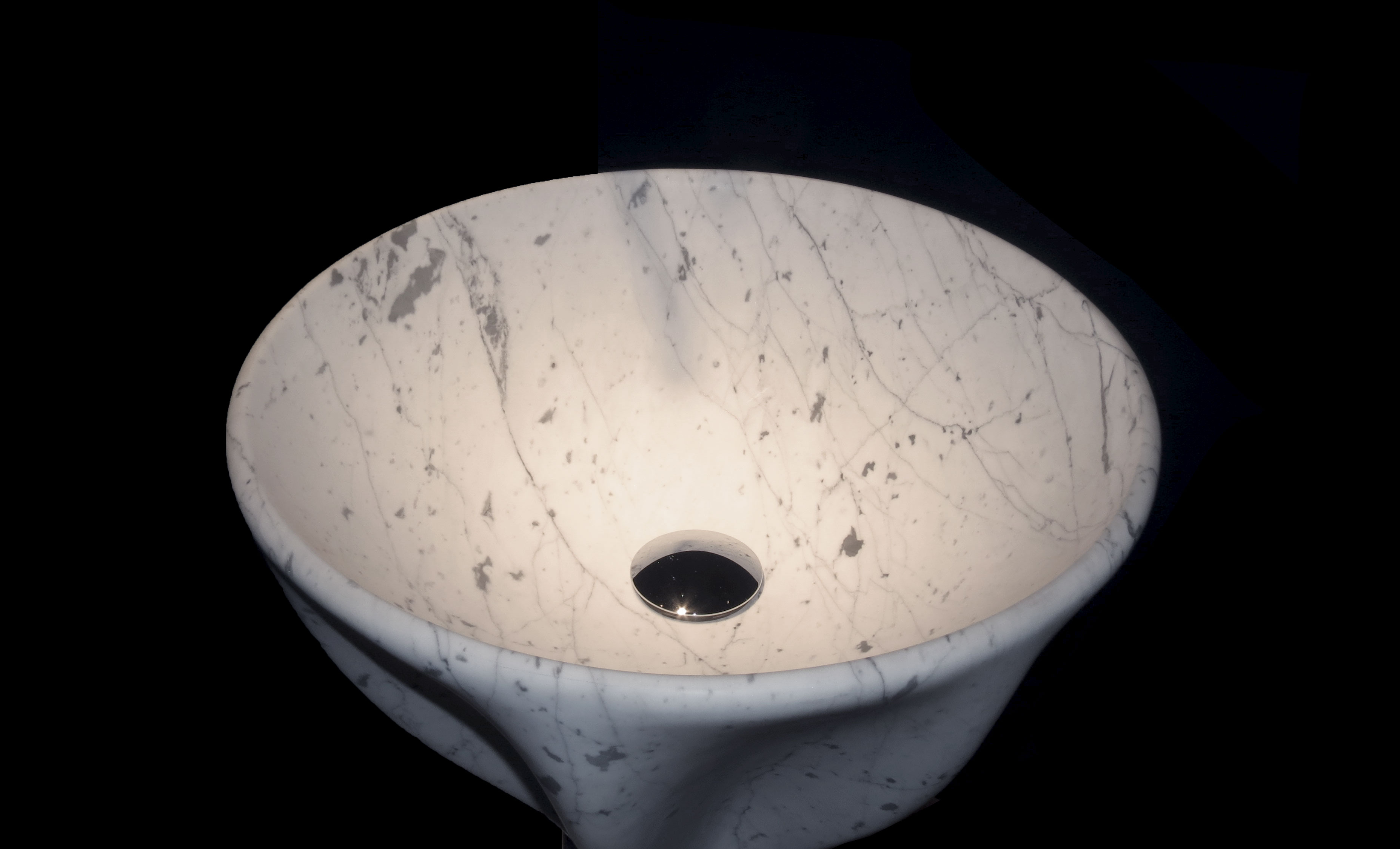 Juno e Horus: lavabi freestanding in marmo di Carrara - Rapsel