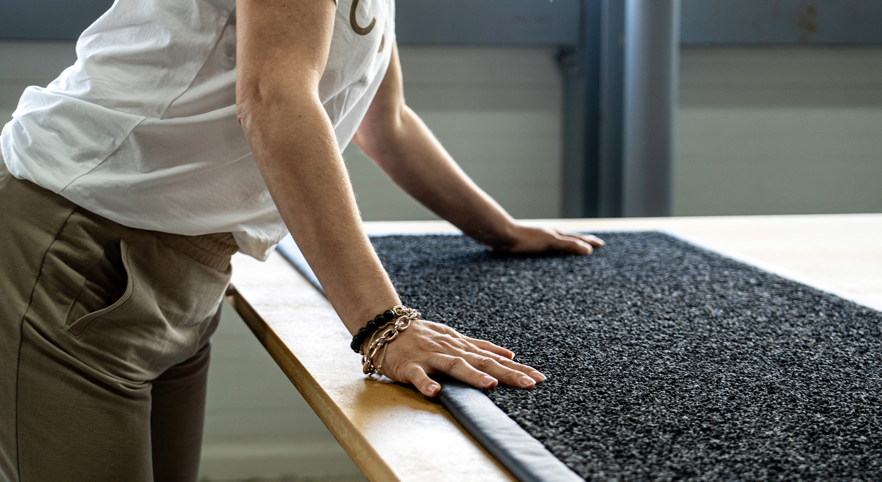 Entrance Elegance with luxury mats and brooms by RiZZ Design