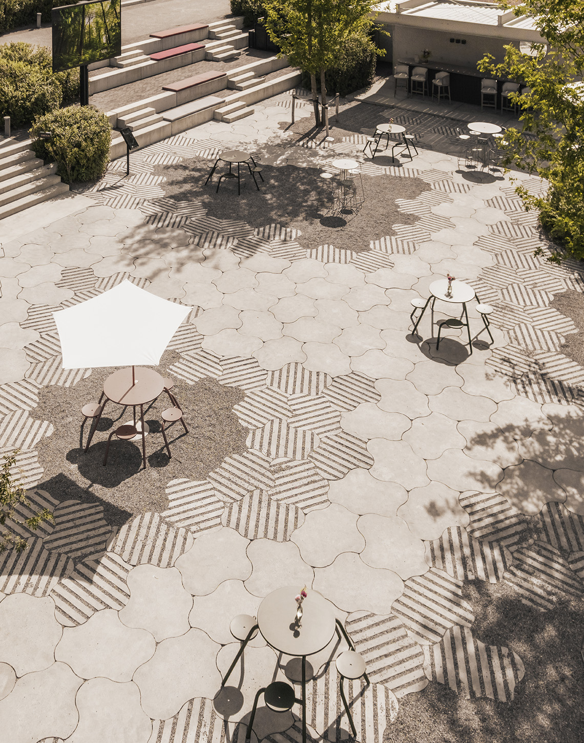 Permeable grass pavers with organic shapes for creative outdoor spaces ...