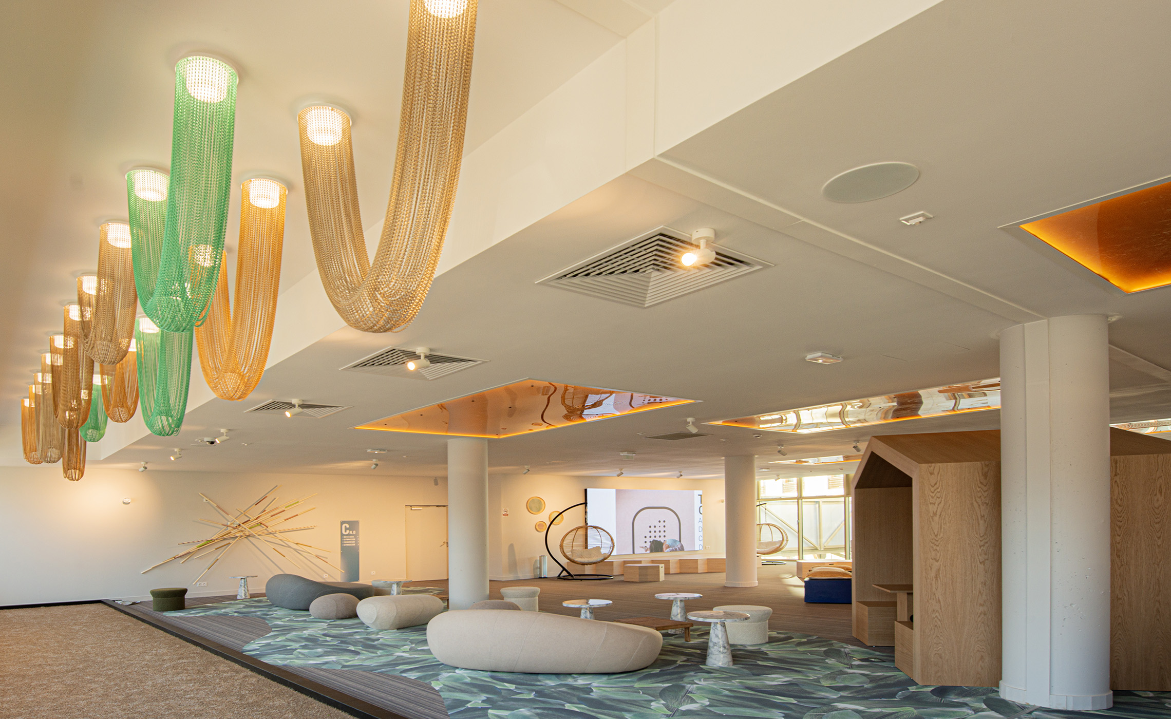 Sculptural ceilings that transform spaces by Kriskadecor: the art of ...