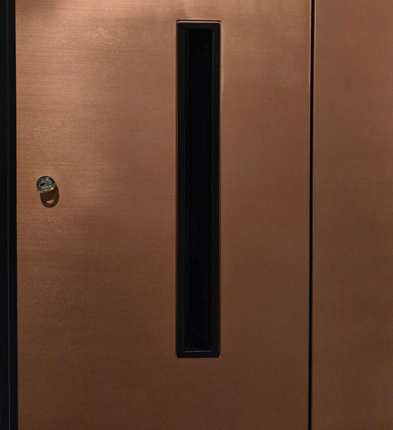 Security pivot door for openings up to 4 meters Di.Big