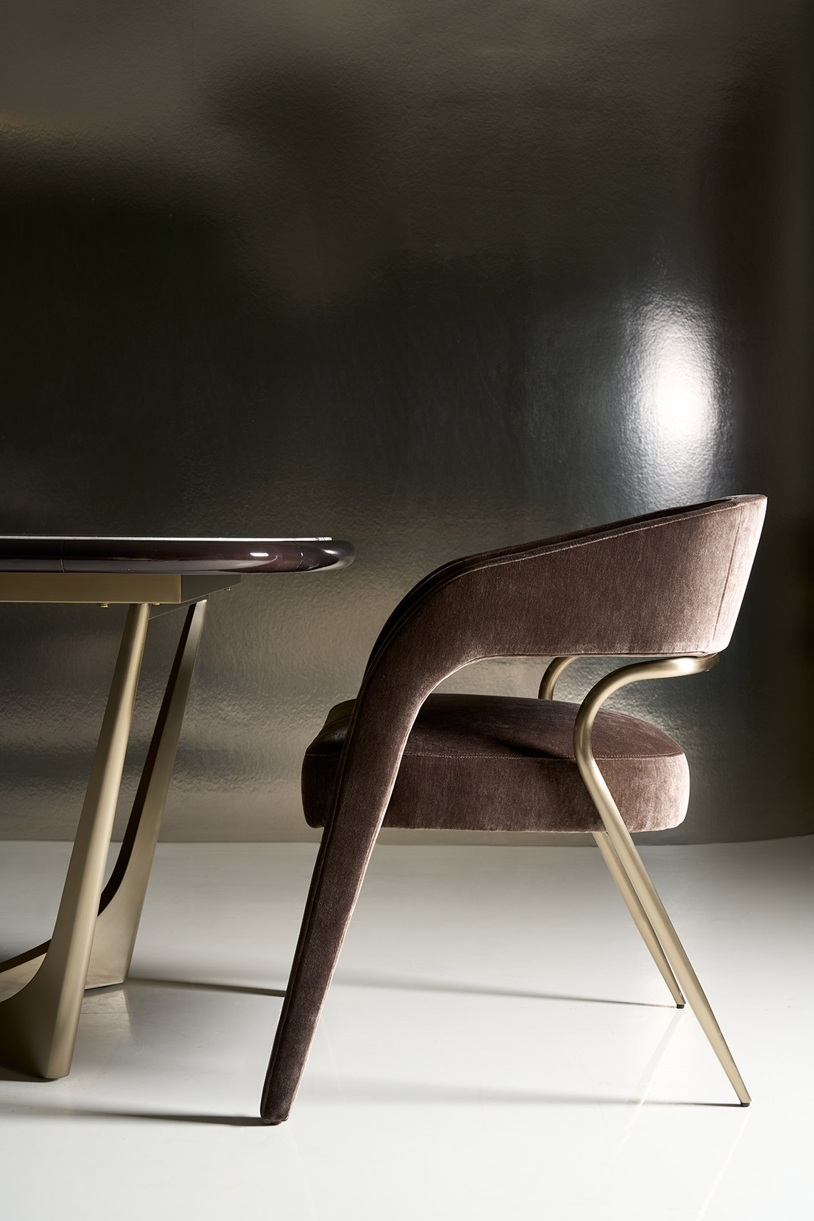 Caracole contemporary furniture: elevating ordinary through ...