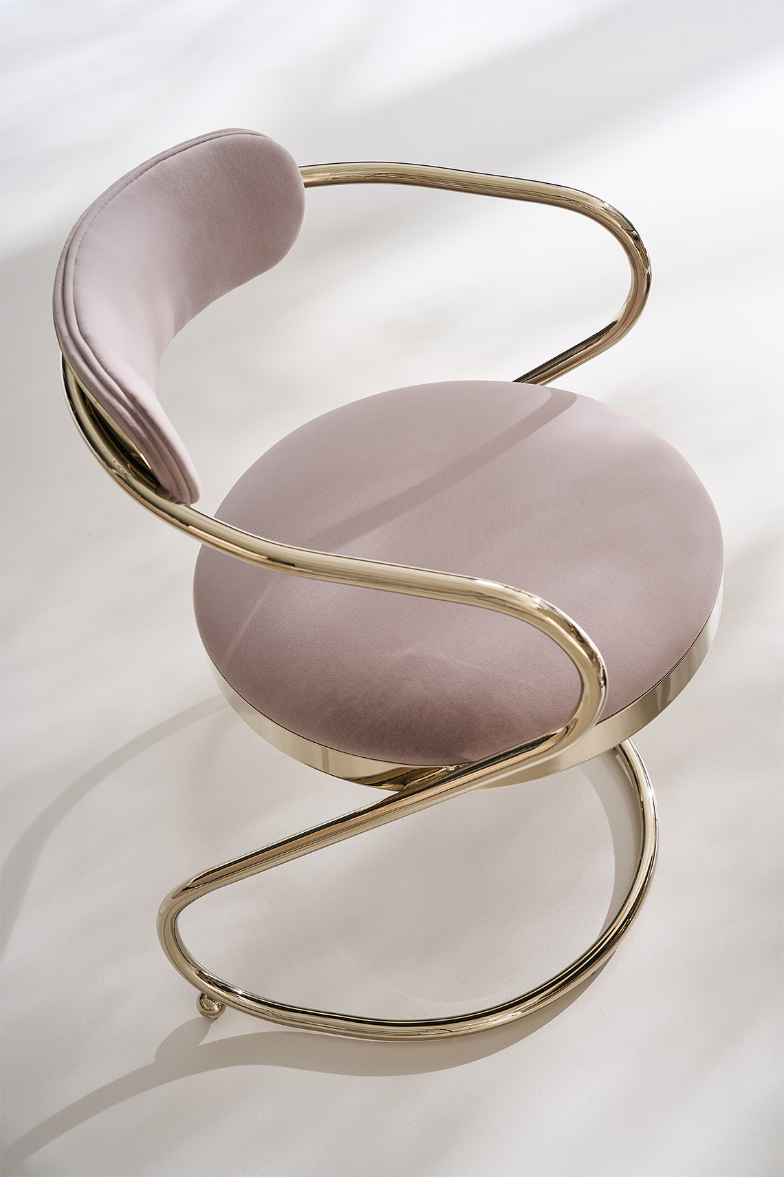 Caracole contemporary furniture: elevating ordinary through ...