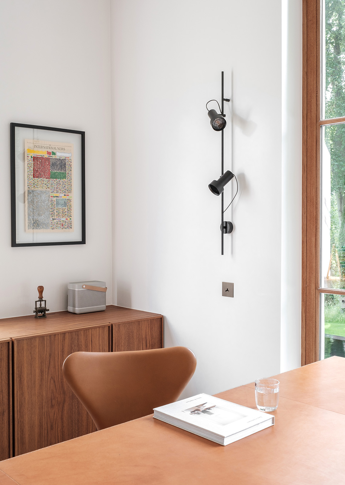 Architectural lighting in brass and glass for refined interiors Trizo21