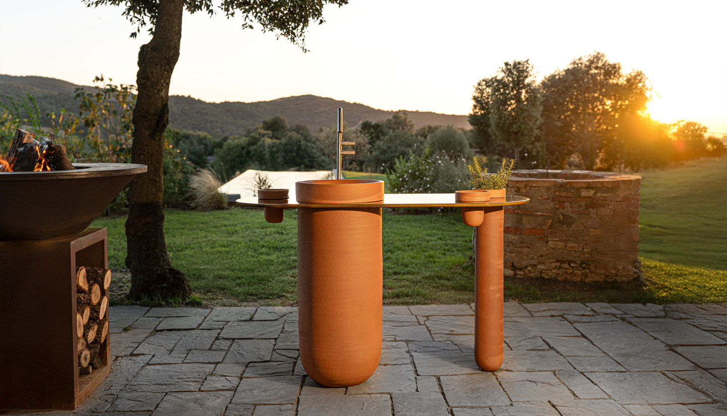 LuneUp furniture system: the modular wash basin for indoor and outdoor spaces by Terzofoco